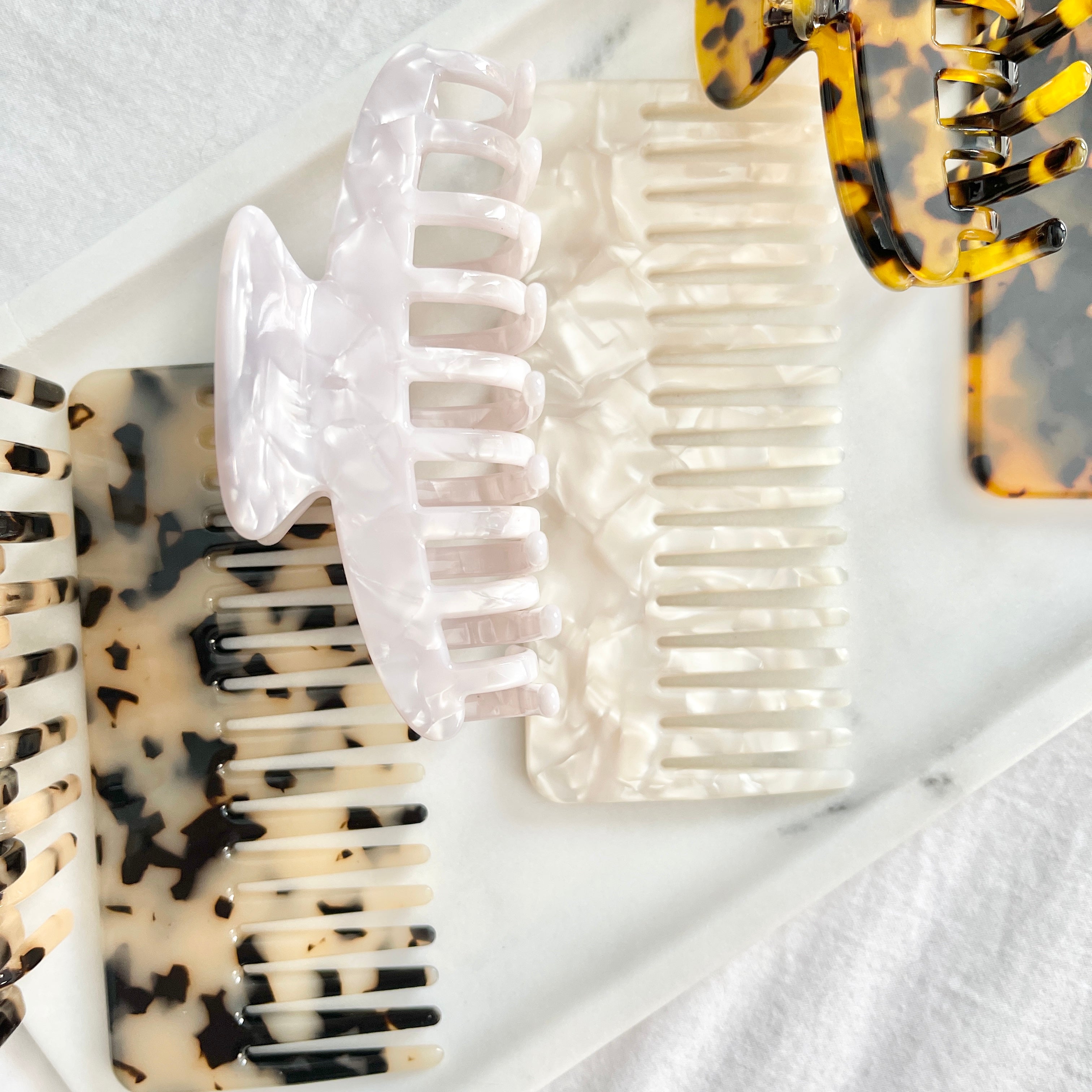 Wanderlust Comb in Ivory – Summer Buns